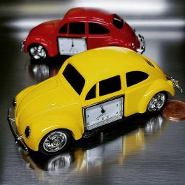 BEETLE VW BUG STYLE YELLOW CAR MINIATURE COLLECTIBLE MINI DESK CLOCK